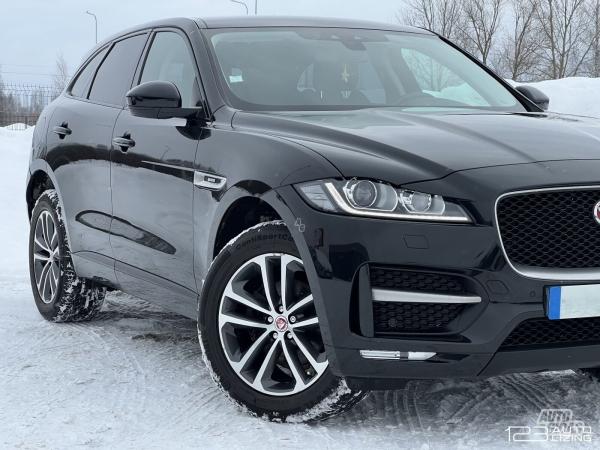 Black Jaguar F-Pace 2017 in Taurage, with an engine capacity of 2.00 L and mileage of 145 thousand km for 12400 €, photo 7 on AUTOMOTO.COM.LV