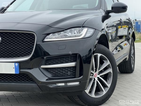 Melns Jaguar F-Pace 2017 Tauragė, ar dzinēja tilpumu 2.00 L un nobraukumu 110 tūkst. km par 11900 €, foto 3 vietnē AUTOMOTO.COM.LV