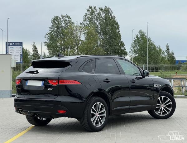 Melns Jaguar F-Pace 2017 Tauragė, ar dzinēja tilpumu 2.00 L un nobraukumu 110 tūkst. km par 11900 €, foto 10 vietnē AUTOMOTO.COM.LV