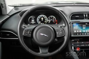 Black Jaguar F-Pace 2017 in Riga, with an engine capacity of 2.00 L and mileage of 214 thousand km for 13990 €, photo 18 on AUTOMOTO.COM.LV