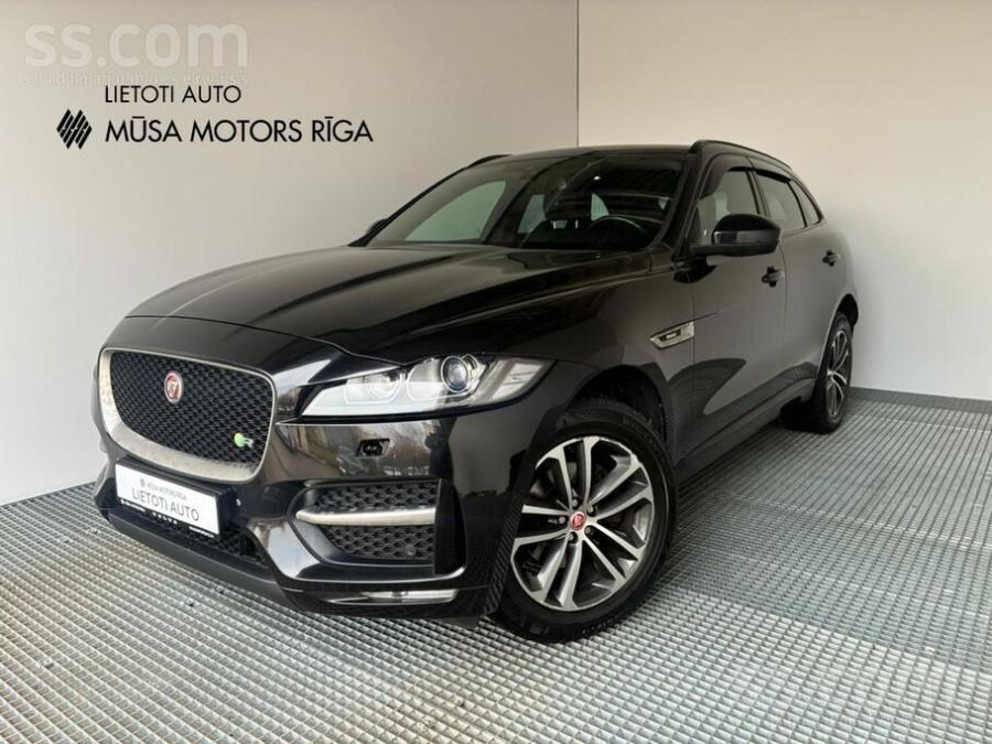Black Jaguar F-Pace 2017 in Riga, with an engine capacity of 2.00 L and mileage of 192 thousand km for 10550 €, photo 1 on AUTOMOTO.COM.LV