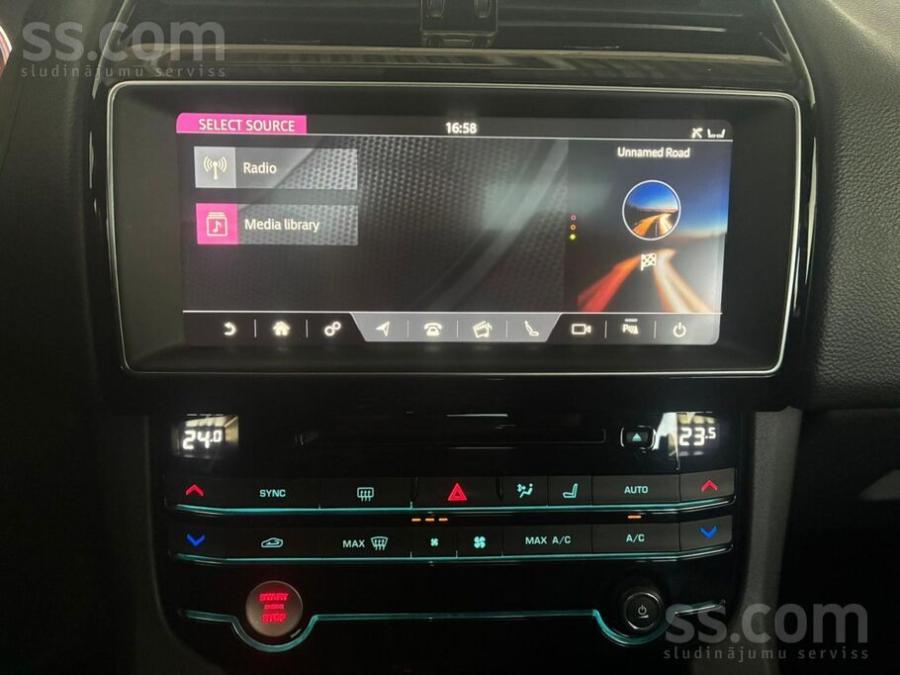 Black Jaguar F-Pace 2017 in Riga, with an engine capacity of 2.00 L and mileage of 192 thousand km for 10550 €, photo 14 on AUTOMOTO.COM.LV