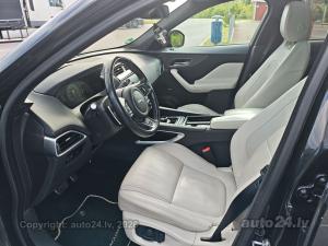 Melns Jaguar F-Pace 2017 Tallina, ar dzinēja tilpumu 3.00 L un nobraukumu 193 tūkst. km par 22999 €, foto 6 vietnē AUTOMOTO.COM.LV