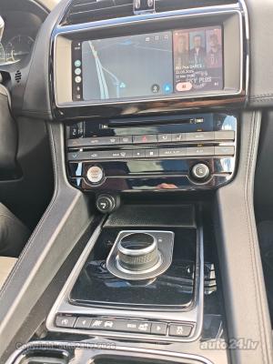 Melns Jaguar F-Pace 2017 Tallina, ar dzinēja tilpumu 3.00 L un nobraukumu 193 tūkst. km par 22999 €, foto 11 vietnē AUTOMOTO.COM.LV