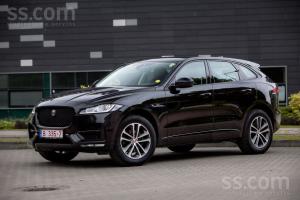 Black Jaguar F-Pace 2017 in Jelgava, with an engine capacity of 2.00 L and mileage of 0 thousand km for 10990 €, photo 3 on AUTOMOTO.COM.LV
