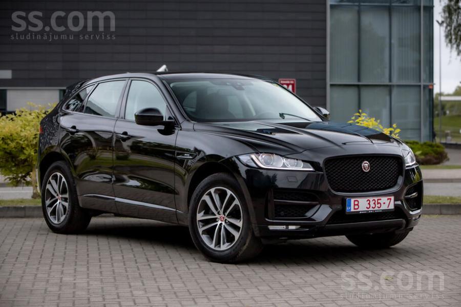 Black Jaguar F-Pace 2017 in Jelgava, with an engine capacity of 2.00 L and mileage of 0 thousand km for 10990 €, photo 7 on AUTOMOTO.COM.LV