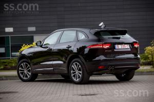Black Jaguar F-Pace 2017 in Jelgava, with an engine capacity of 2.00 L and mileage of 0 thousand km for 10990 €, photo 12 on AUTOMOTO.COM.LV
