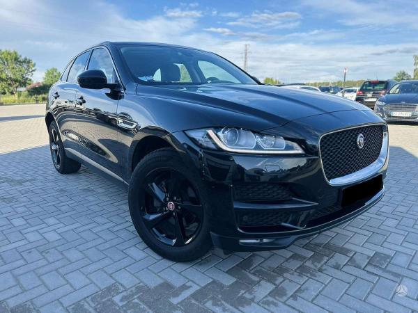 Black Jaguar F-Pace 2017 in Taurage, with an engine capacity of 2.00 L and mileage of 146 thousand km for 9800 €, photo 2 on AUTOMOTO.COM.LV