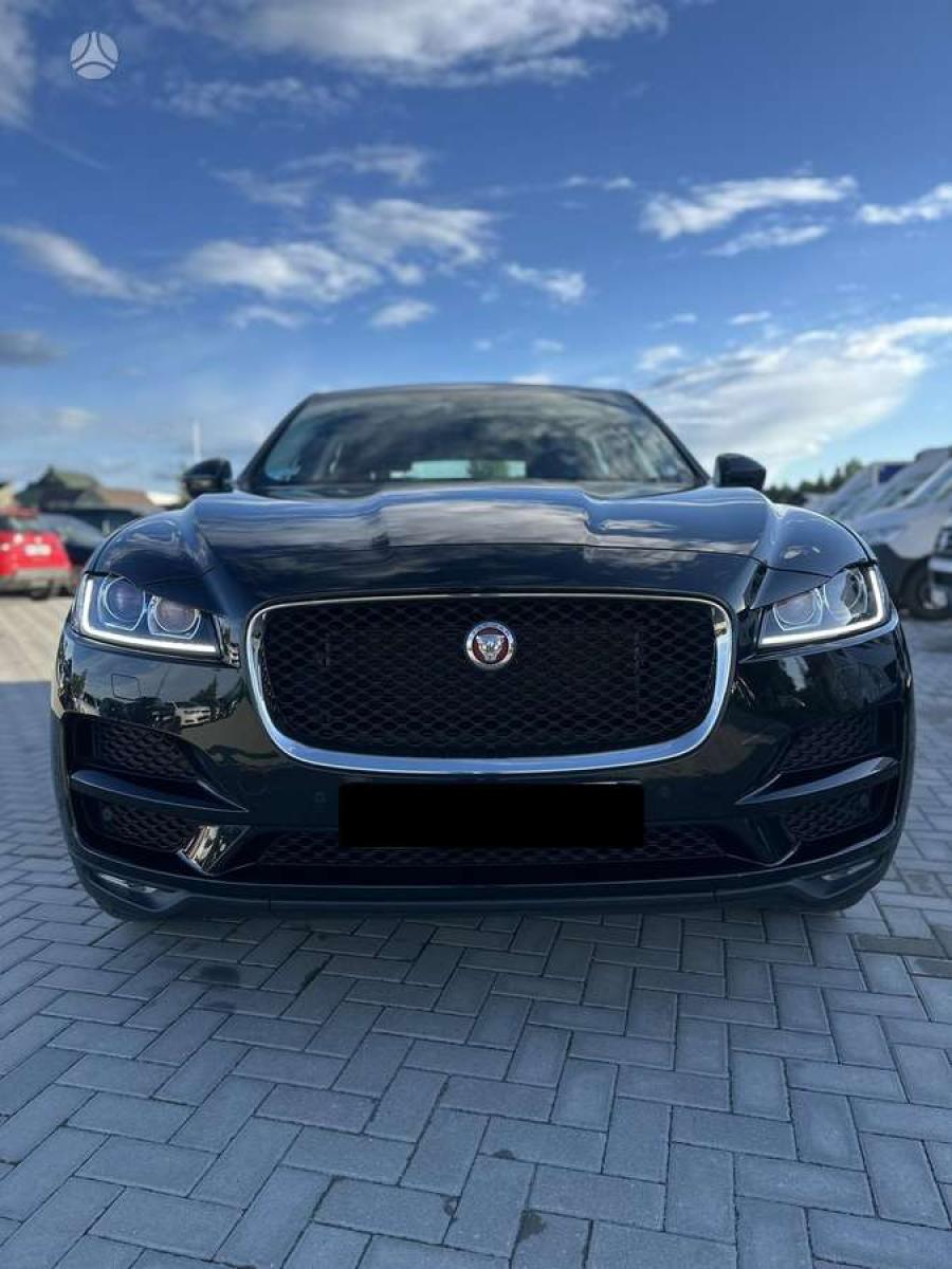 Melns Jaguar F-Pace 2017 Tauragė, ar dzinēja tilpumu 2.00 L un nobraukumu 146 tūkst. km par 9800 €, foto 4 vietnē AUTOMOTO.COM.LV