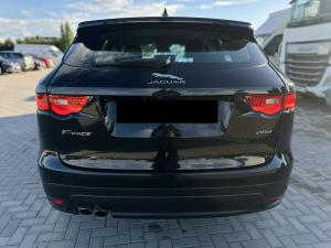Melns Jaguar F-Pace 2017 Tauragė, ar dzinēja tilpumu 2.00 L un nobraukumu 146 tūkst. km par 9800 €, foto 7 vietnē AUTOMOTO.COM.LV