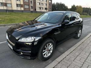 Black Jaguar F-Pace 2017 in Taurage, with an engine capacity of 2.00 L and mileage of 75 thousand km for 12000 €, photo 9 on AUTOMOTO.COM.LV