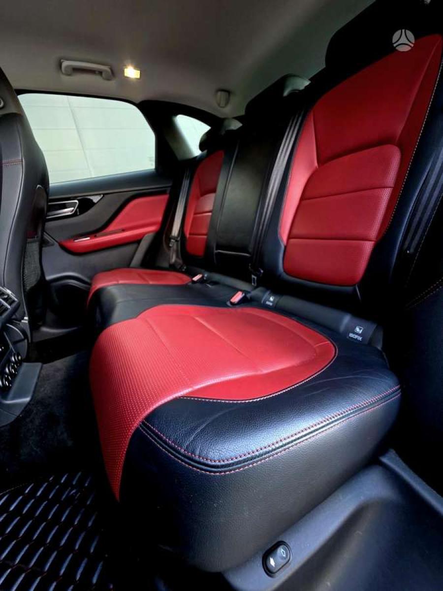 Melns Jaguar F-Pace 2017 Šauļi, ar dzinēja tilpumu 2.99 L un nobraukumu 117 tūkst. km par 15900 €, foto 26 vietnē AUTOMOTO.COM.LV