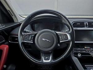 Melns Jaguar F-Pace 2017 Šauļi, ar dzinēja tilpumu 2.99 L un nobraukumu 117 tūkst. km par 15900 €, foto 31 vietnē AUTOMOTO.COM.LV