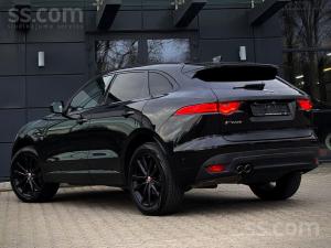 Black Jaguar F-Pace 2017 in Riga, with an engine capacity of 2.00 L and mileage of 149 thousand km for 15300 €, photo 6 on AUTOMOTO.COM.LV