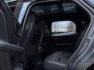 Black Jaguar F-Pace 2017 in Riga, with an engine capacity of 2.00 L and mileage of 149 thousand km for 15300 €, photo 13 on AUTOMOTO.COM.LV