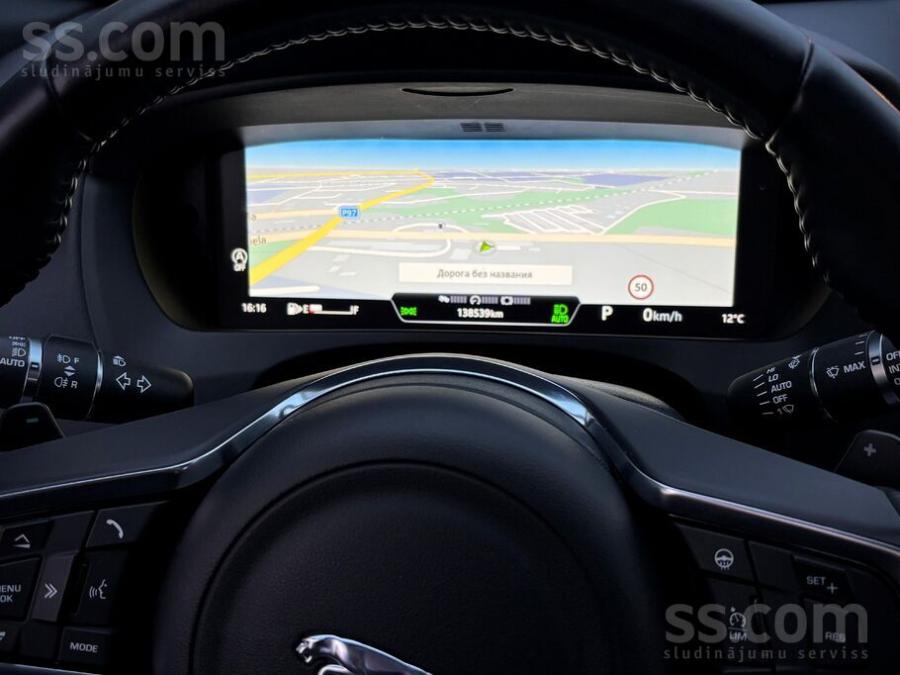 Black Jaguar F-Pace 2017 in Riga, with an engine capacity of 2.00 L and mileage of 149 thousand km for 15300 €, photo 21 on AUTOMOTO.COM.LV