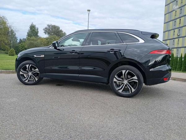 Melns Jaguar F-Pace 2017 Viļņa, ar dzinēja tilpumu 2.00 L un nobraukumu 150 tūkst. km par 10400 €, foto 5 vietnē AUTOMOTO.COM.LV