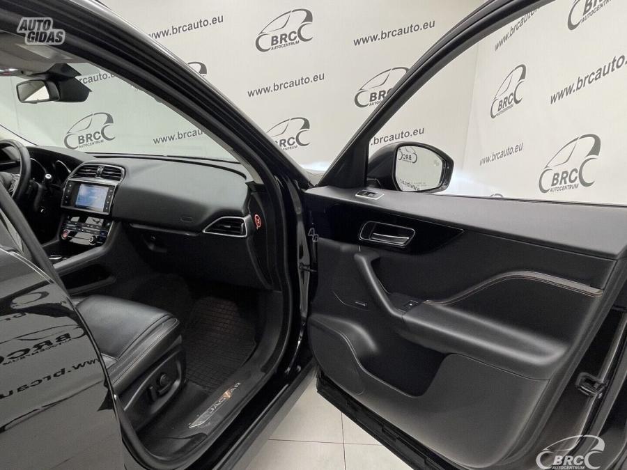 Black Jaguar F-Pace 2018 in Avizieniai, with an engine capacity of 2.00 L and mileage of 173 thousand km for 19900 €, photo 8 on AUTOMOTO.COM.LV