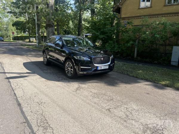 Melns Jaguar F-Pace 2018 Rīga, ar dzinēja tilpumu 2.00 L un nobraukumu 117 tūkst. km par 20000 €, foto 1 vietnē AUTOMOTO.COM.LV