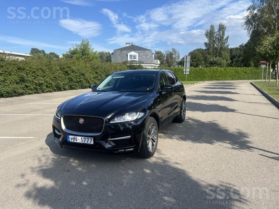 Melns Jaguar F-Pace 2018 Rīga, ar dzinēja tilpumu 2.00 L un nobraukumu 117 tūkst. km par 20000 €, foto 4 vietnē AUTOMOTO.COM.LV