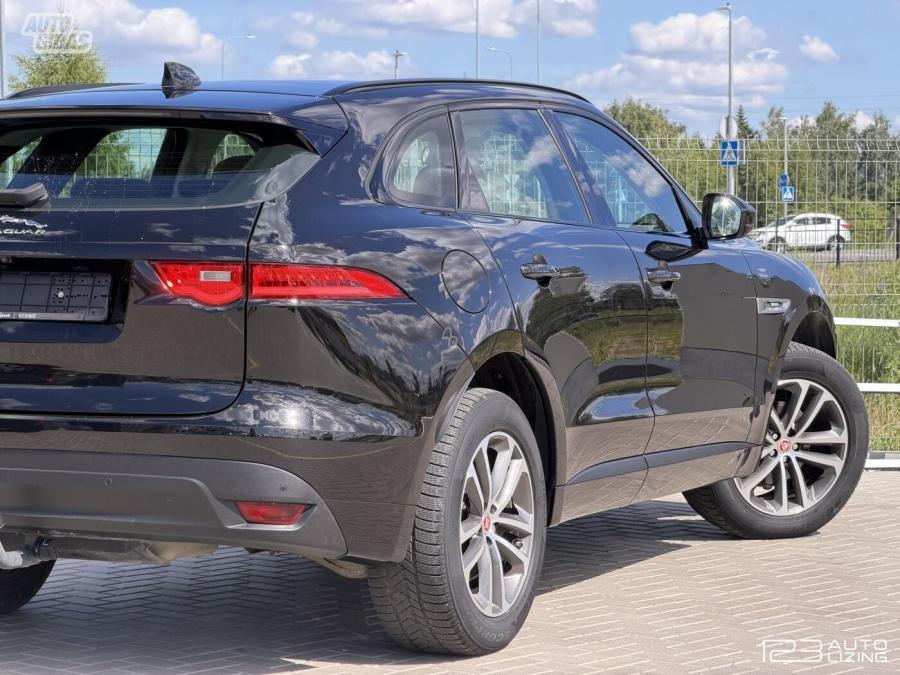Melns Jaguar F-Pace 2018 Tauragė, ar dzinēja tilpumu 2.00 L un nobraukumu 162 tūkst. km par 12300 €, foto 12 vietnē AUTOMOTO.COM.LV