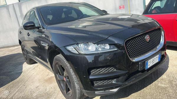 Black Jaguar F-Pace 2018 in Kaunas, with an engine capacity of 2.00 L and mileage of 200 thousand km for 6700 €, photo 1 on AUTOMOTO.COM.LV