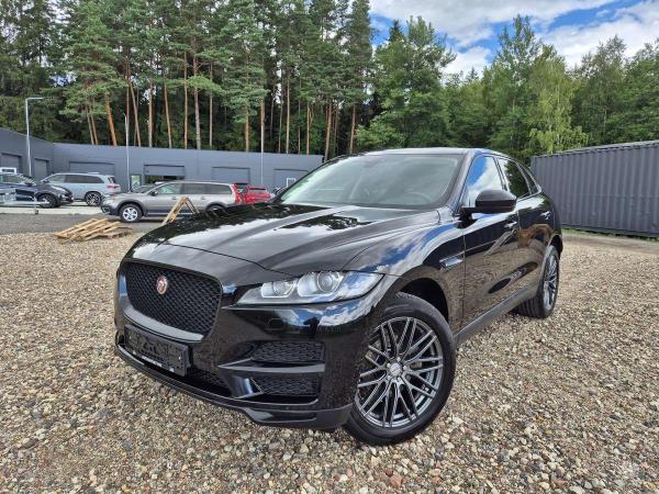 Black Jaguar F-Pace 2018 in Utena, with an engine capacity of 2.00 L and mileage of 141 thousand km for 12490 €, photo 2 on AUTOMOTO.COM.LV