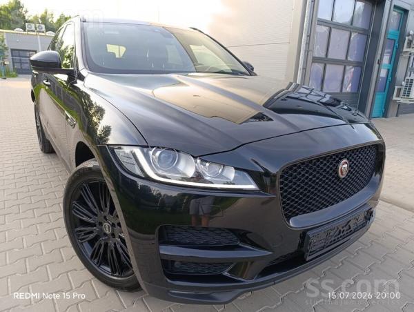 Black Jaguar F-Pace 2018 in Riga, with an engine capacity of 2.00 L and mileage of 160 thousand km for 12990 €, photo 1 on AUTOMOTO.COM.LV
