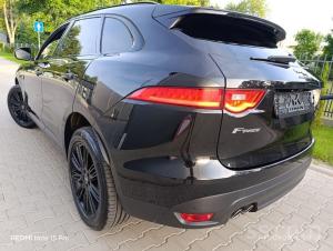 Black Jaguar F-Pace 2018 in Riga, with an engine capacity of 2.00 L and mileage of 160 thousand km for 12990 €, photo 4 on AUTOMOTO.COM.LV