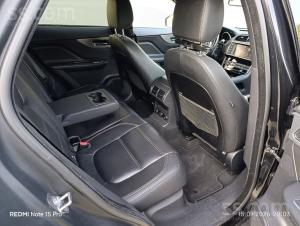 Black Jaguar F-Pace 2018 in Riga, with an engine capacity of 2.00 L and mileage of 160 thousand km for 12990 €, photo 17 on AUTOMOTO.COM.LV