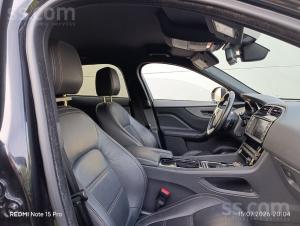 Black Jaguar F-Pace 2018 in Riga, with an engine capacity of 2.00 L and mileage of 160 thousand km for 12990 €, photo 19 on AUTOMOTO.COM.LV