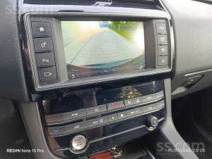 Black Jaguar F-Pace 2018 in Riga, with an engine capacity of 2.00 L and mileage of 160 thousand km for 12990 €, photo 24 on AUTOMOTO.COM.LV