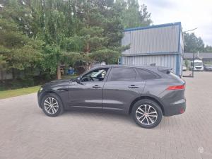 Black Jaguar F-Pace 2018 in Kaunas, with an engine capacity of 2.00 L and mileage of 189 thousand km for 12350 €, photo 8 on AUTOMOTO.COM.LV