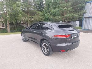 Black Jaguar F-Pace 2018 in Kaunas, with an engine capacity of 2.00 L and mileage of 189 thousand km for 12350 €, photo 12 on AUTOMOTO.COM.LV