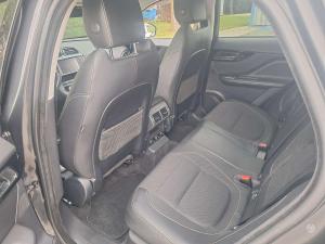 Black Jaguar F-Pace 2018 in Kaunas, with an engine capacity of 2.00 L and mileage of 189 thousand km for 12350 €, photo 18 on AUTOMOTO.COM.LV