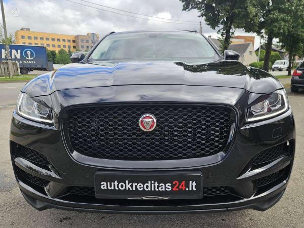 Melns Jaguar F-Pace 2018 Šauļi, ar dzinēja tilpumu 2.00 L un nobraukumu 224 tūkst. km par 13450 €, foto 2 vietnē AUTOMOTO.COM.LV