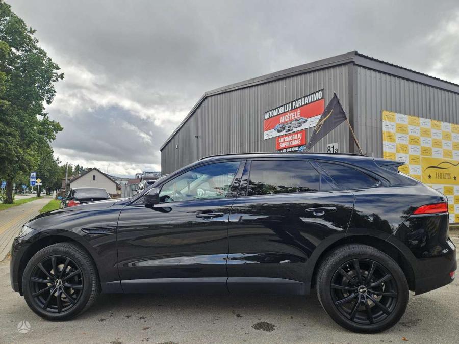 Melns Jaguar F-Pace 2018 Šauļi, ar dzinēja tilpumu 2.00 L un nobraukumu 224 tūkst. km par 13450 €, foto 10 vietnē AUTOMOTO.COM.LV