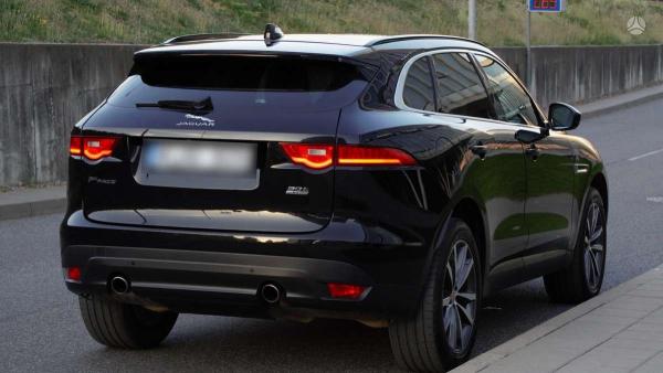 Melns Jaguar F-Pace 2018 Viļņa, ar dzinēja tilpumu 2.00 L un nobraukumu 149 tūkst. km par 18000 €, foto 2 vietnē AUTOMOTO.COM.LV