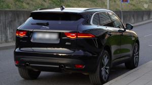 Melns Jaguar F-Pace 2018 Viļņa, ar dzinēja tilpumu 2.00 L un nobraukumu 149 tūkst. km par 18000 €, foto 3 vietnē AUTOMOTO.COM.LV