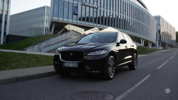 Melns Jaguar F-Pace 2018 Viļņa, ar dzinēja tilpumu 2.00 L un nobraukumu 149 tūkst. km par 18000 €, foto 4 vietnē AUTOMOTO.COM.LV