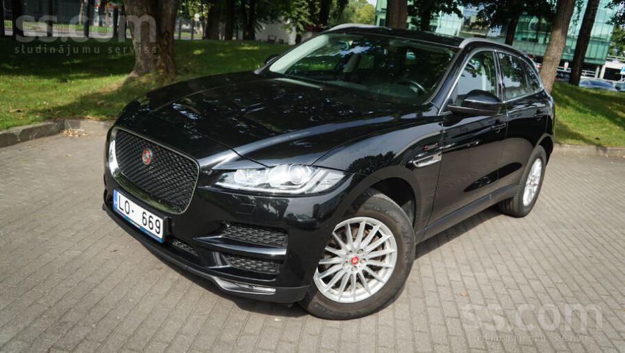 Melns Jaguar F-Pace 2018 Rīga, ar dzinēja tilpumu 2.00 L un nobraukumu 148 tūkst. km par 13950 €, foto 3 vietnē AUTOMOTO.COM.LV