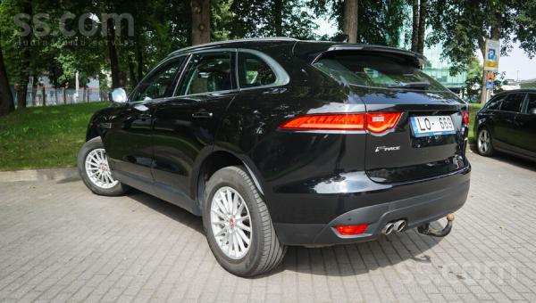 Melns Jaguar F-Pace 2018 Rīga, ar dzinēja tilpumu 2.00 L un nobraukumu 148 tūkst. km par 13950 €, foto 8 vietnē AUTOMOTO.COM.LV