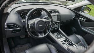 Melns Jaguar F-Pace 2018 Rīga, ar dzinēja tilpumu 2.00 L un nobraukumu 148 tūkst. km par 13950 €, foto 15 vietnē AUTOMOTO.COM.LV