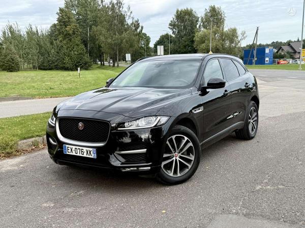 Black Jaguar F-Pace 2018 in Taurage, with an engine capacity of 2.00 L and mileage of 120 thousand km for 12700 €, photo 1 on AUTOMOTO.COM.LV