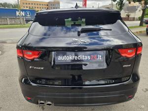 Black Jaguar F-Pace 2018 in Siauliai, with an engine capacity of 2.00 L and mileage of 224 thousand km for 13450 €, photo 11 on AUTOMOTO.COM.LV