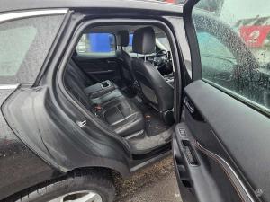 Black Jaguar F-Pace 2018 in Taurage, with an engine capacity of 2.00 L and mileage of 180 thousand km for 5300 €, photo 12 on AUTOMOTO.COM.LV