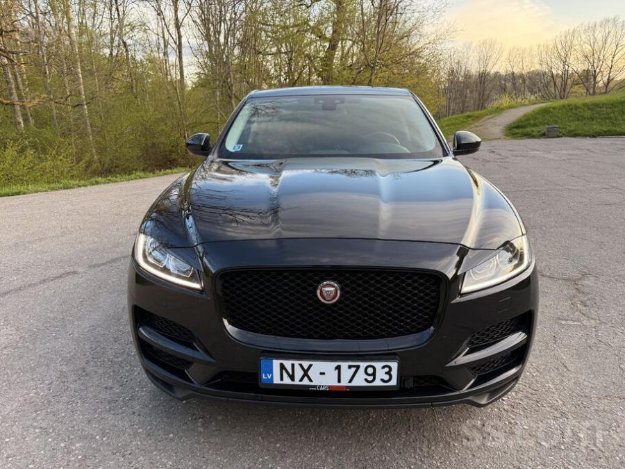 Melns Jaguar F-Pace 2019 Talsi, ar dzinēja tilpumu 2.00 L un nobraukumu 185 tūkst. km par 15100 €, foto 2 vietnē AUTOMOTO.COM.LV