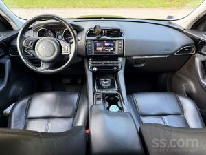 Melns Jaguar F-Pace 2019 Talsi, ar dzinēja tilpumu 2.00 L un nobraukumu 185 tūkst. km par 15100 €, foto 7 vietnē AUTOMOTO.COM.LV
