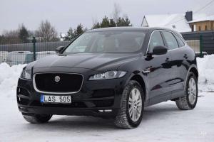 Black Jaguar F-Pace 2019 in Vilnius, with an engine capacity of 2.00 L and mileage of 114 thousand km for 16200 €, photo 5 on AUTOMOTO.COM.LV
