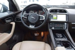 Black Jaguar F-Pace 2019 in Vilnius, with an engine capacity of 2.00 L and mileage of 114 thousand km for 16200 €, photo 18 on AUTOMOTO.COM.LV